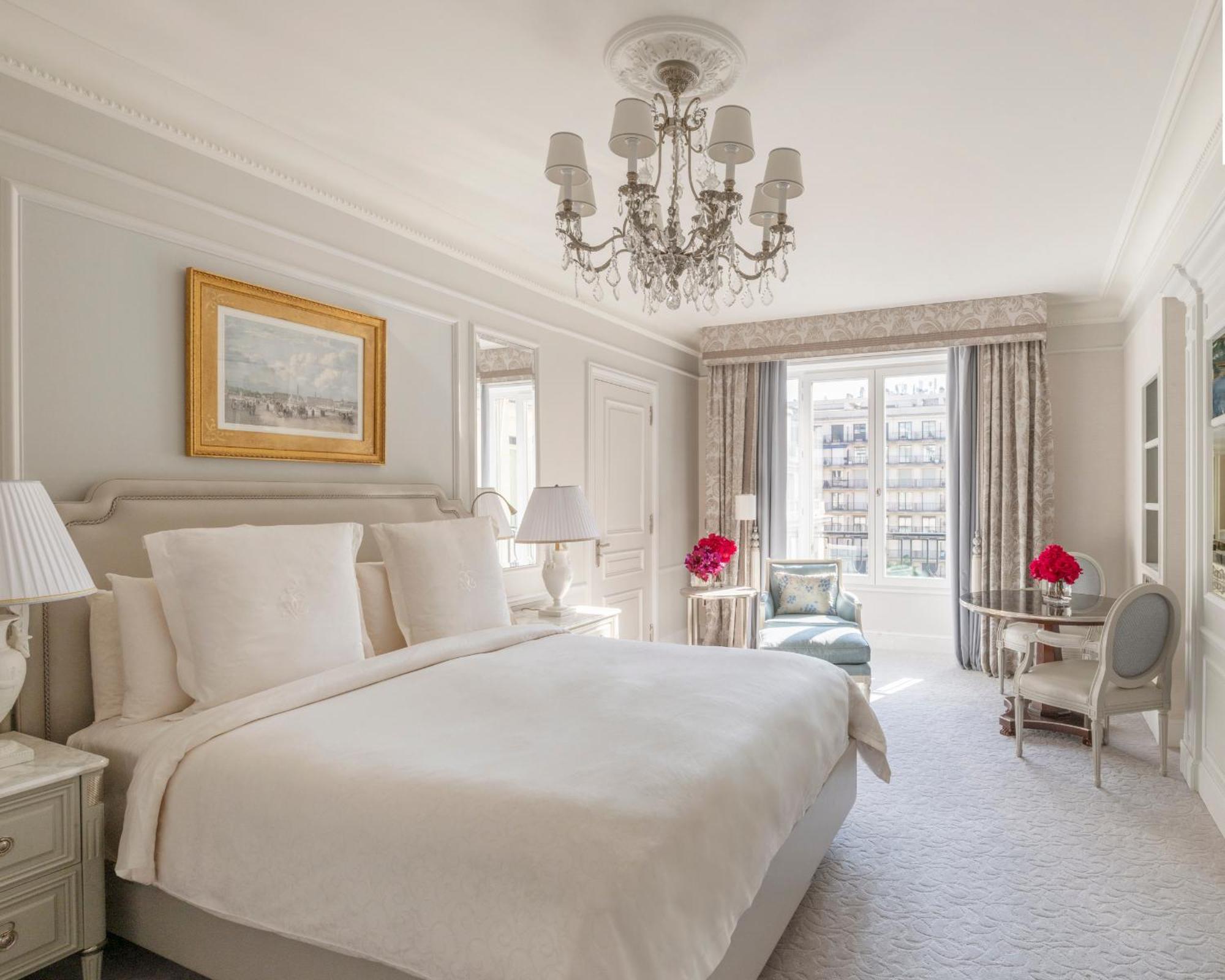 Hotel Four Seasons Hotel George V Paris, France - book now, 2026 prices